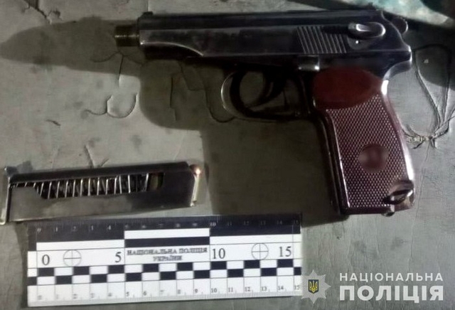 Пістолет як аргумент у суперечці