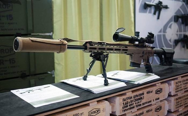 Самозарядна напівавтоматична снайперська гвинтівка UAR-10 від ...