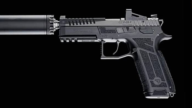 CZ P-09 Nocturne: нова версія легендарного пістолета з глушником
