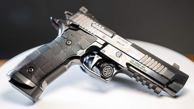 SIG Sauer Reserve Collection P226-XFive: можливо, найкращий пістолет ...