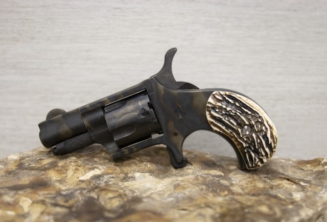 Міні-револьвер NAA 22 Short